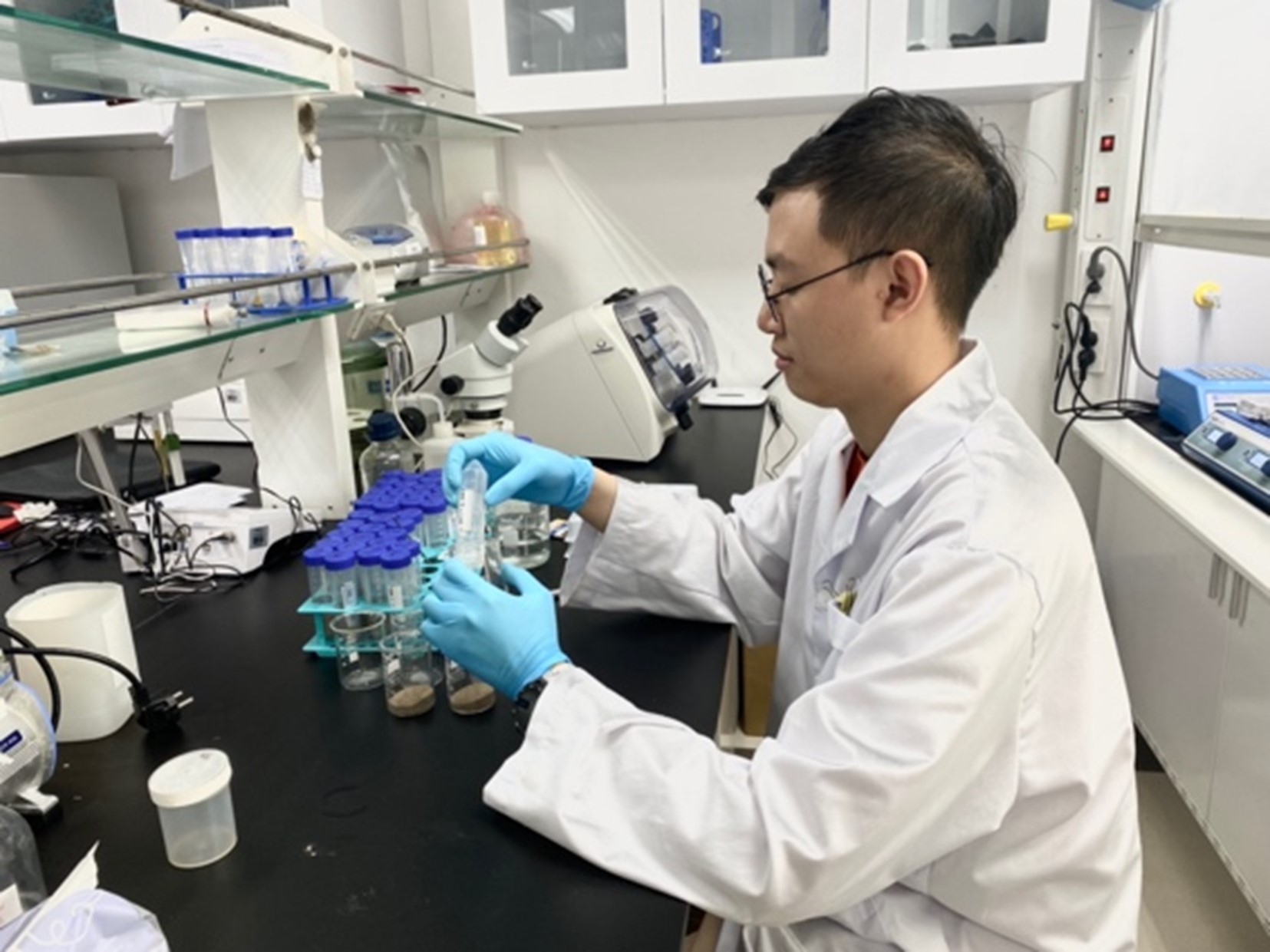 Methods for Sampling and Analysis of Microplastics in Aquatic Environment - 3SIP2C